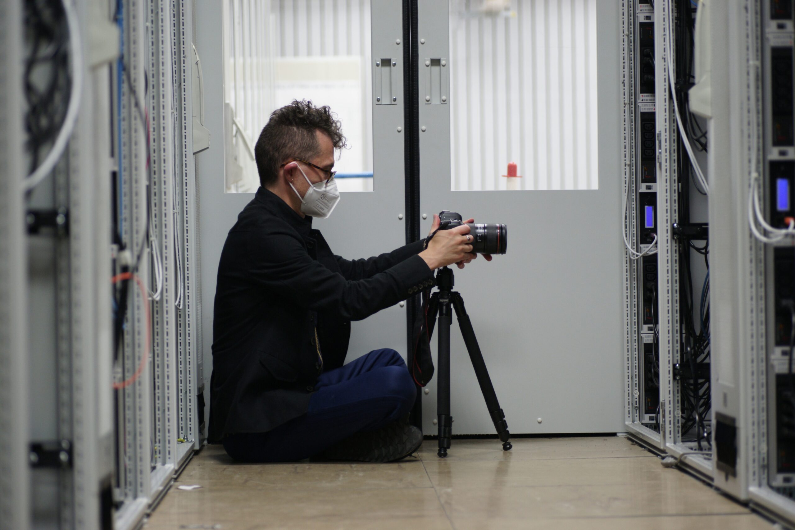 Klangkünstler Jacob Kirkegaard erforscht im ZDV Klangwelt digitaler ...